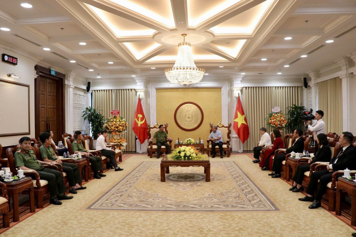 Tổng công ty Công nghệ - Viễn thông Toàn cầu GTEL chúc mừng 80 năm Ngày ...